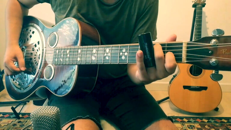 What is a Dobro Guitar and How Does it Work? - Editions Mego